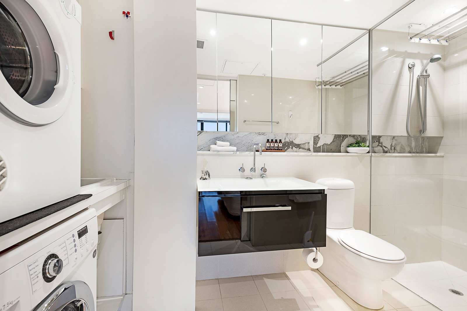 Freshwater Place Furnished Apartments for Short & Long Stays | Serviced ...