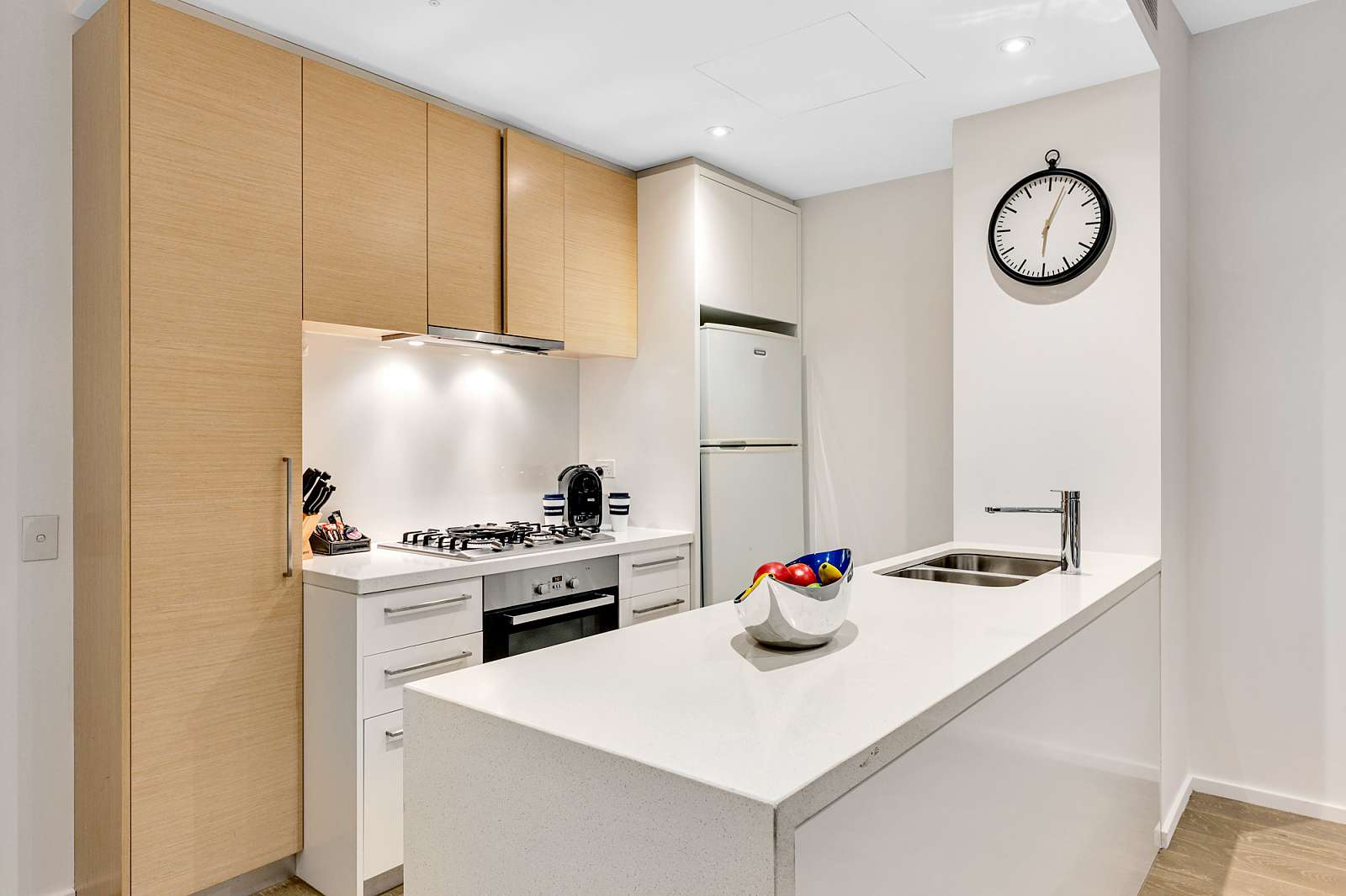 Apartment 4701 at Prima Tower Serviced Apartments Southbank ...