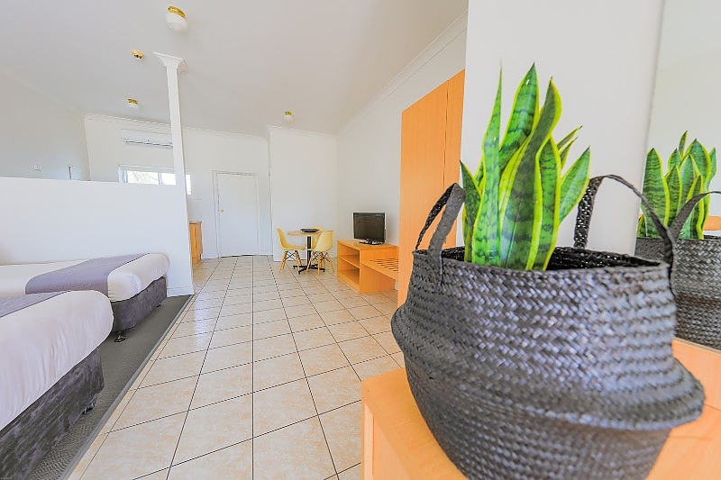 Studio Serviced Apartment at COAST Motel and Apartments | Studio Luxury ...